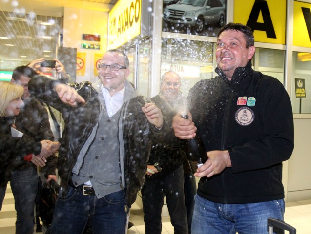 Treba mi novi motor - PLUMRACE